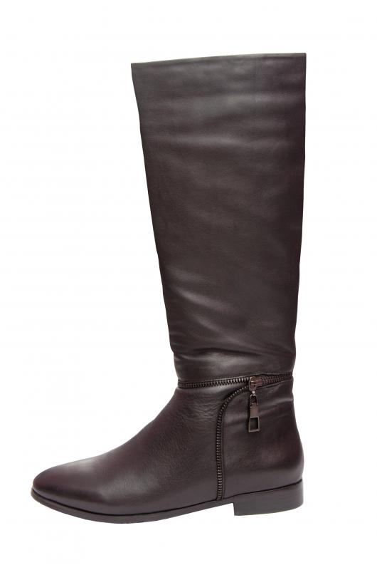 What Are Jackboots? (with pictures)