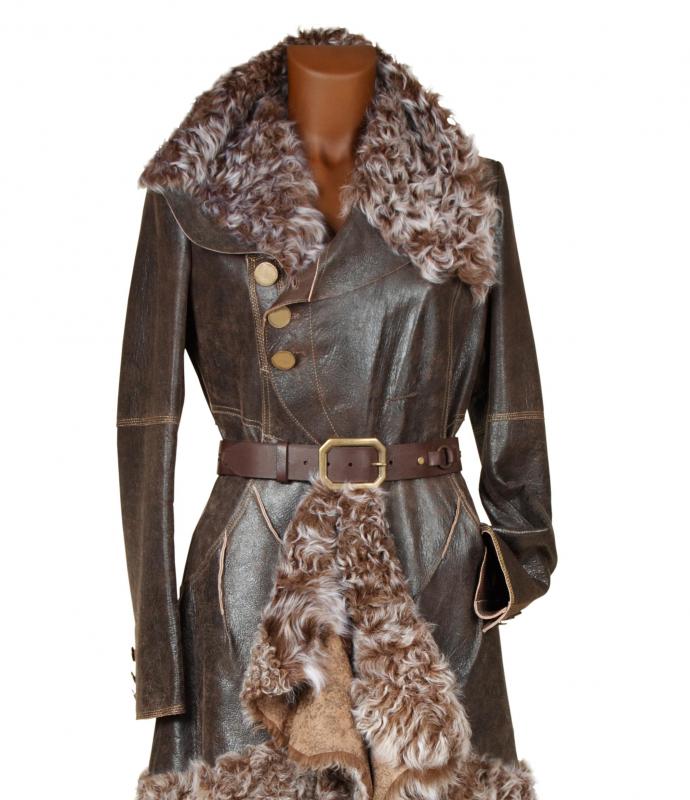 What is Tumbled Leather? (with pictures)