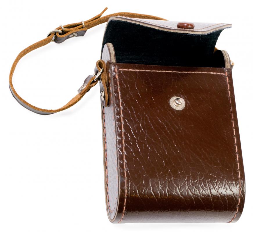 What is Tumbled Leather? (with pictures)