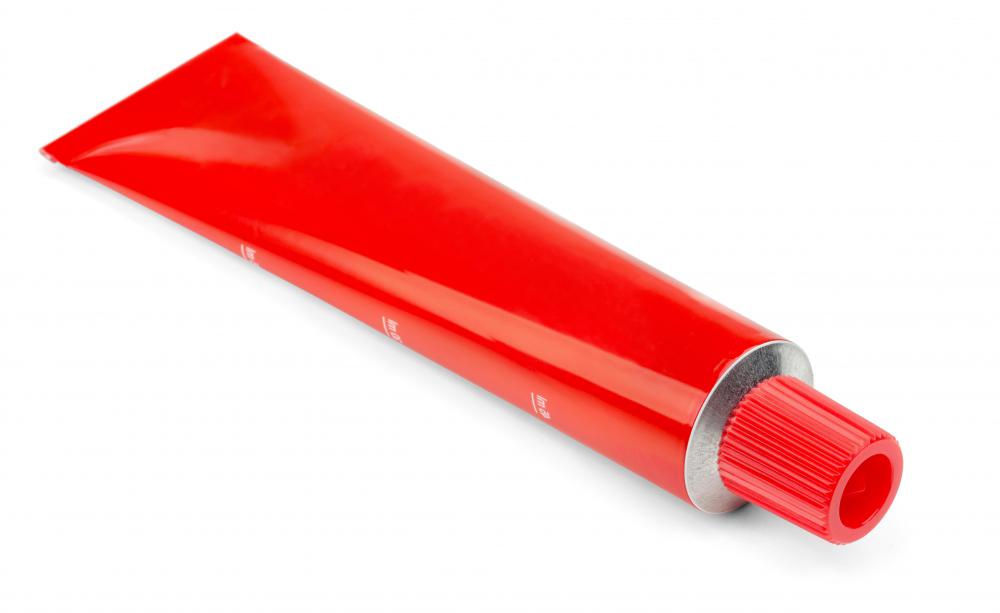 What is Cinnamon Toothpaste? (with pictures)