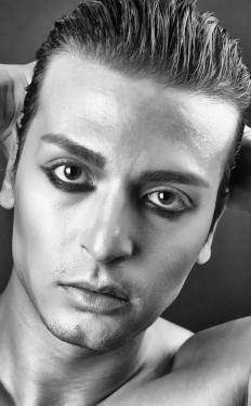 What is Guyliner? (with pictures)